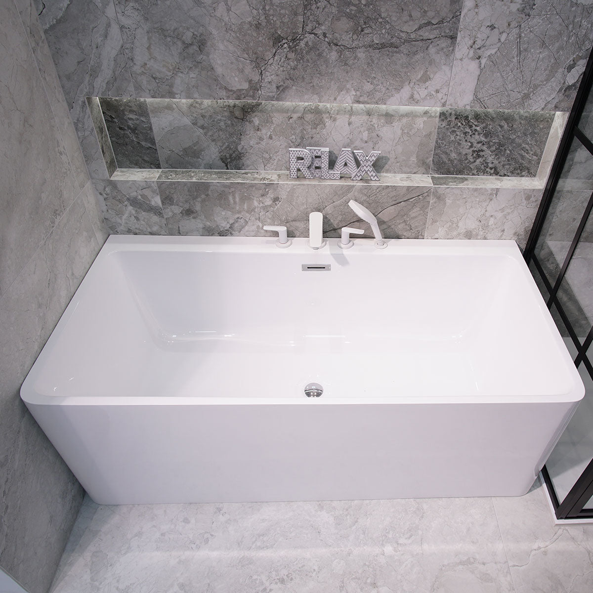 Granlusso™ Enzo 1600 Freestanding Back To Wall Corner Bath Acrylic ...